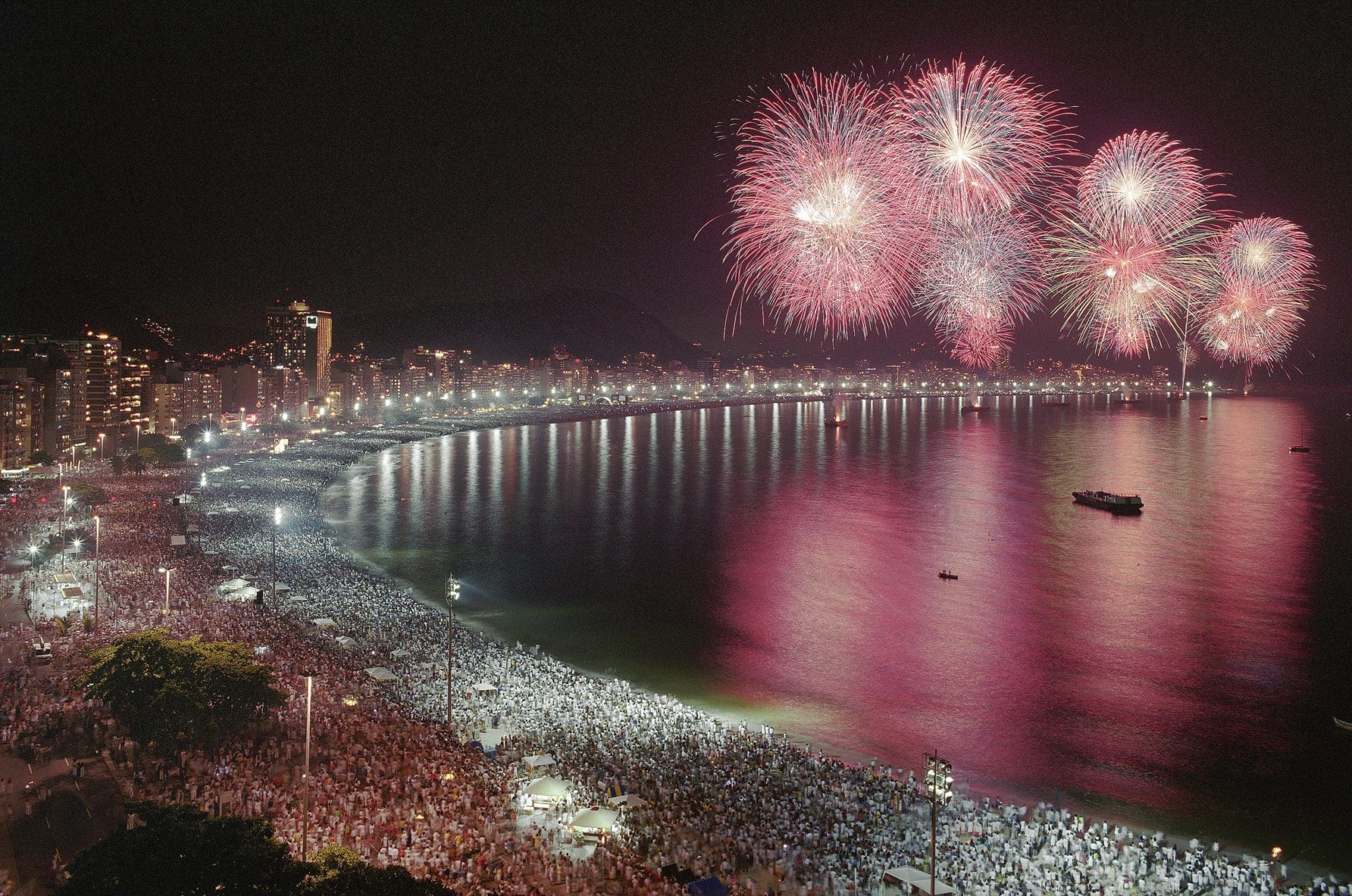 Top 7 wildest beach parties around the world – Karryon