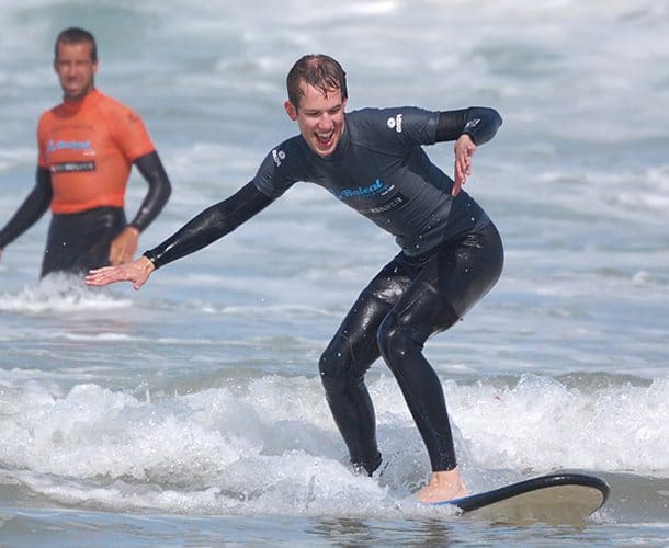 Learn how to surf in 8 steps – Karryon