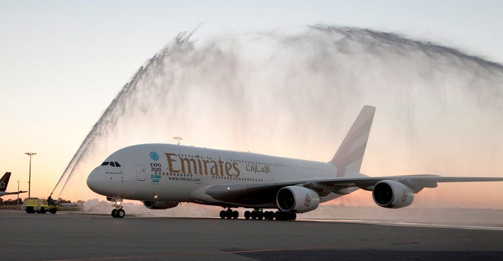 Watch as Emirates' giant plane arrives in Perth – Karryon