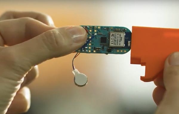 EasyJet's vibrating shoes will guide you around a new city – KARRYON