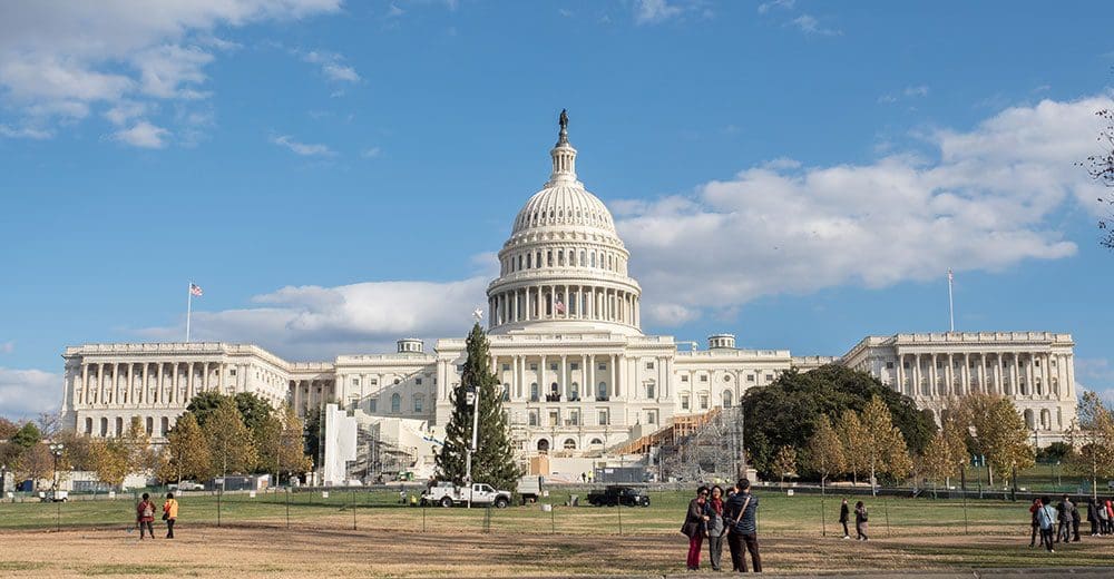 I explored Washington, DC, on an all-electric Red Roadster! – Karryon
