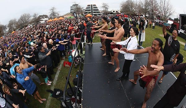 Rotorua New Zealand smashes world record for largest haka ever – Karryon