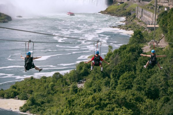 BREATHTAKING: This 670 metre zipline heads straight towards Niagara ...