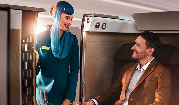 SMART & STYLISH: Oman Air unveils 'graceful' new staff uniforms – Karryon