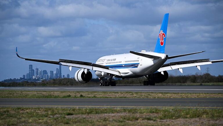 China’s largest airline is back in BNE after 4 years away