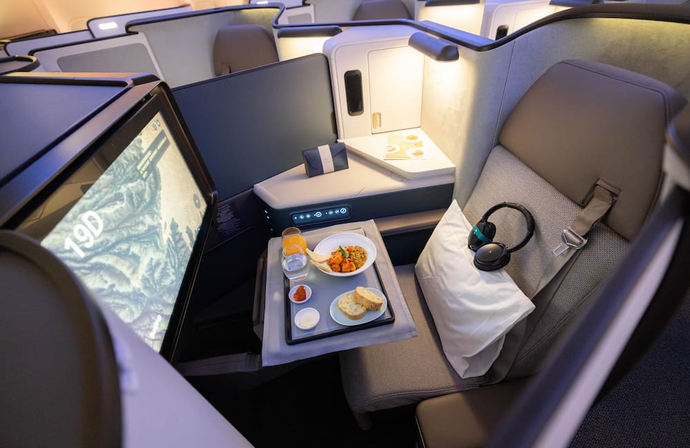 Cathay reveals new Aria Suites, premium economy & economy cabins; new ...