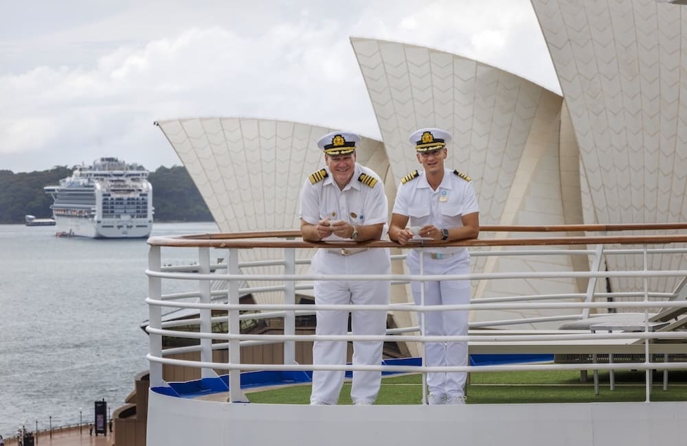 Double the love: 2 Princess Cruises ships meet for first time in Sydney