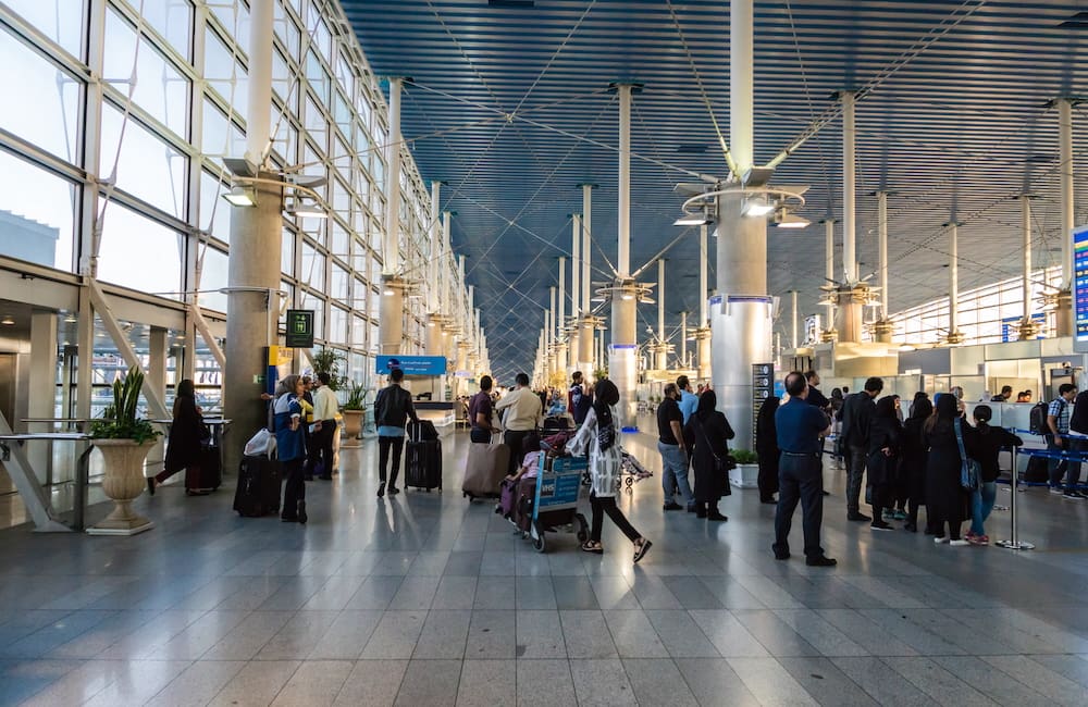 DFAT issues Iran travel warning as airlines cancel flights